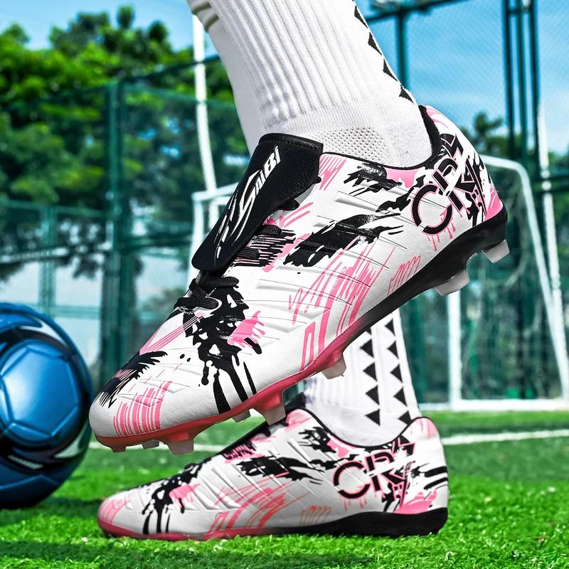 Low-top football boots are stud TF and spikes FG, 3 beautiful colors to ...