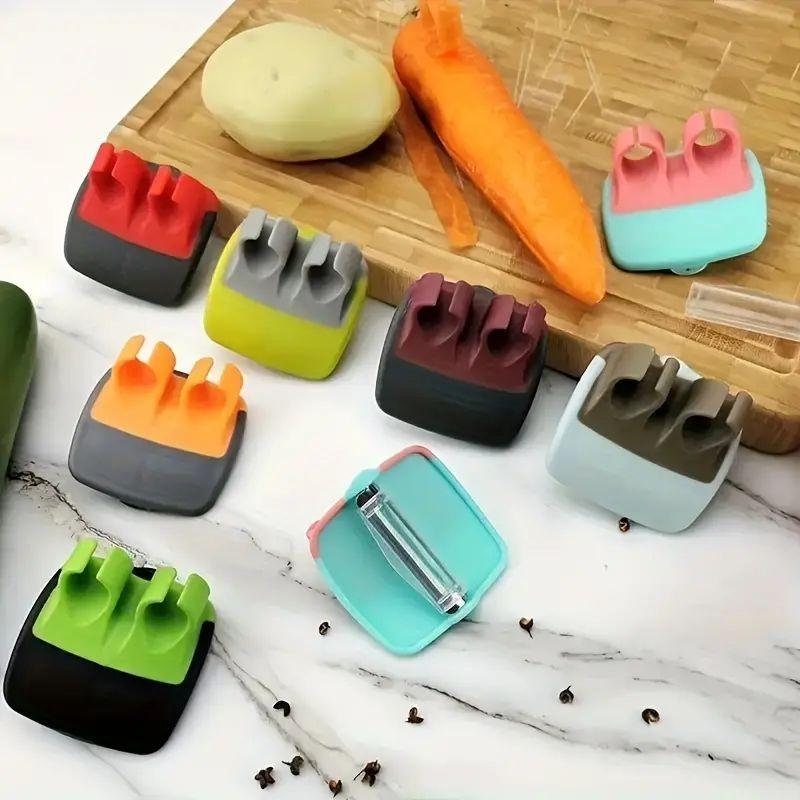 Finger Grip Vegetable Peelers for Kitchen - Silicone Kitchen Mini ...