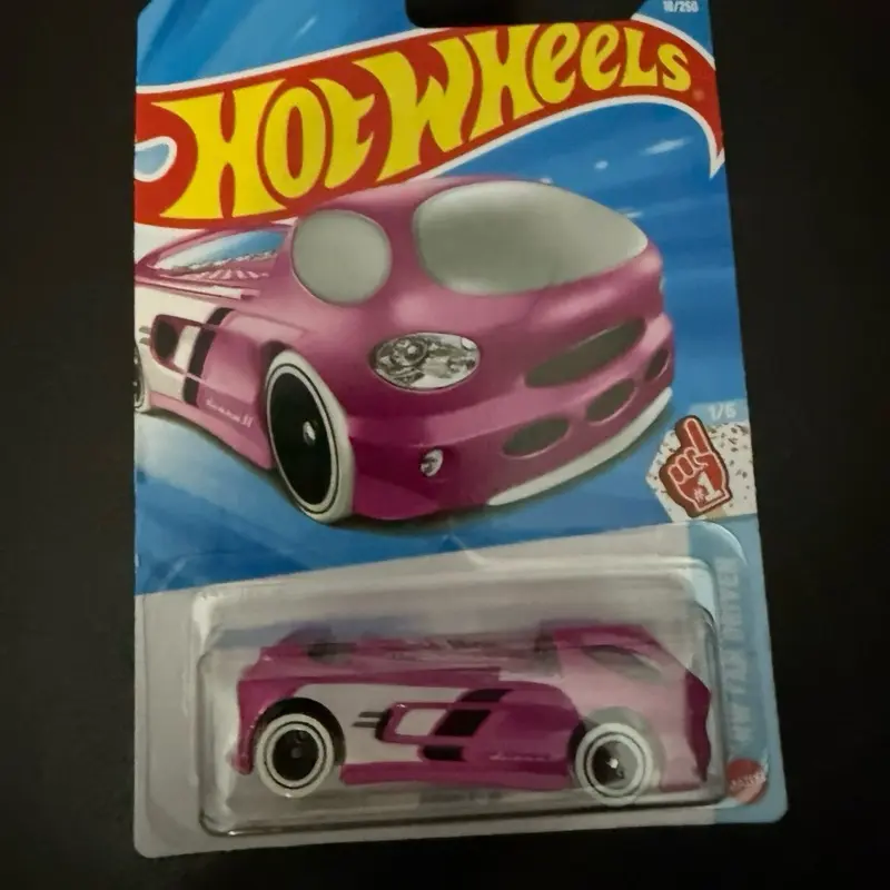 Hot Wheels Diora Pink Racing Car Model 1/5 Scale Collectible Toy ...