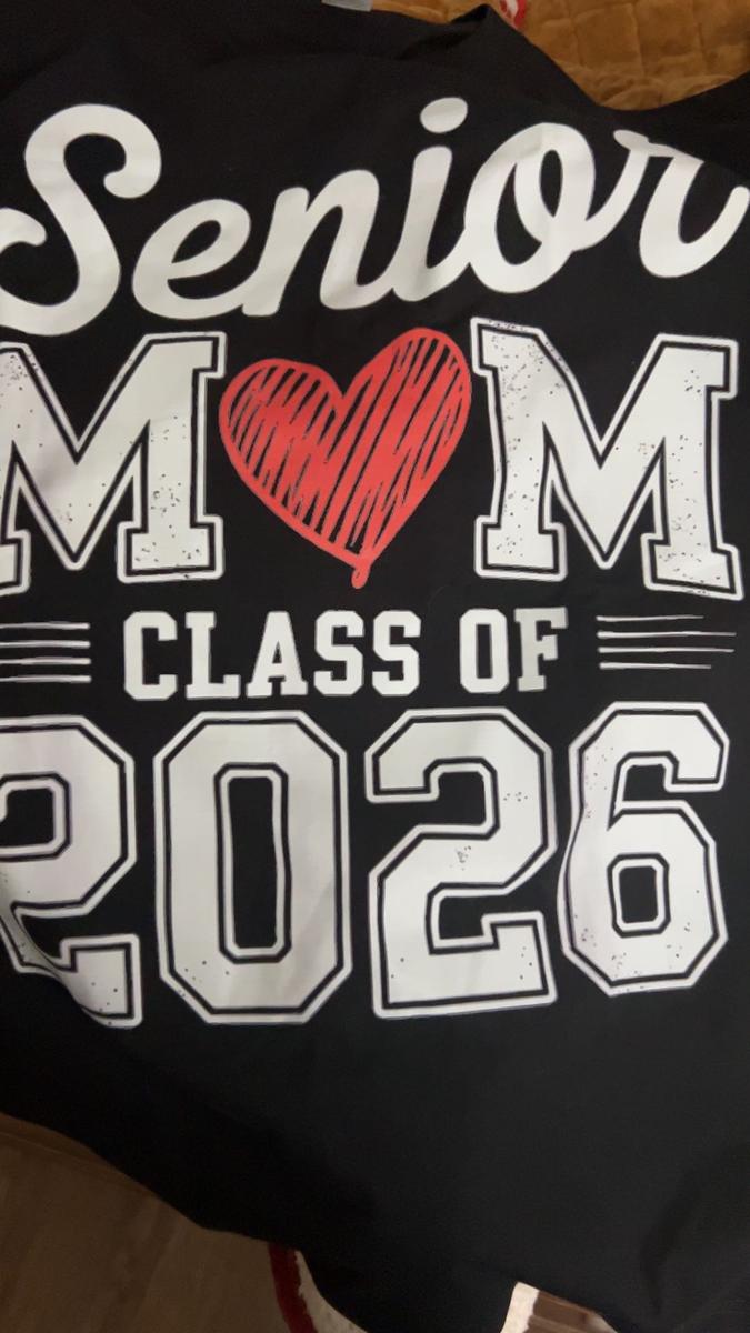 100% Cotton Senior Mom Class of 2026 Proud Parent Graduation Tee T ...