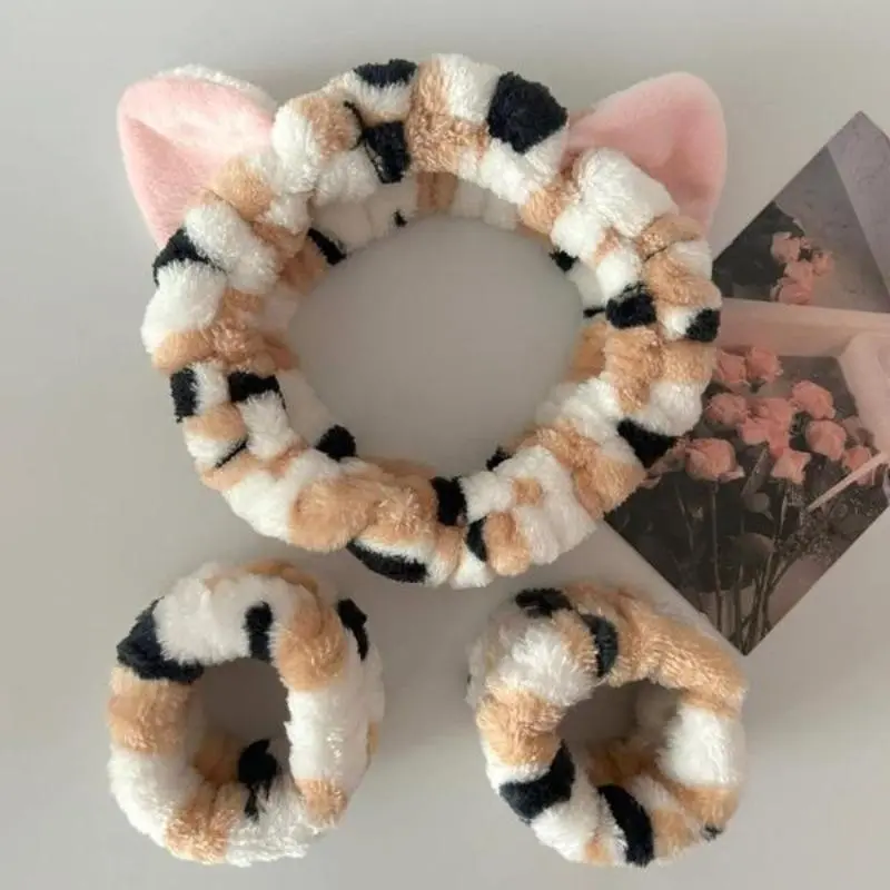 Plush Striped Face Wash Set with Coral Fleece Hairband and Wristband ...