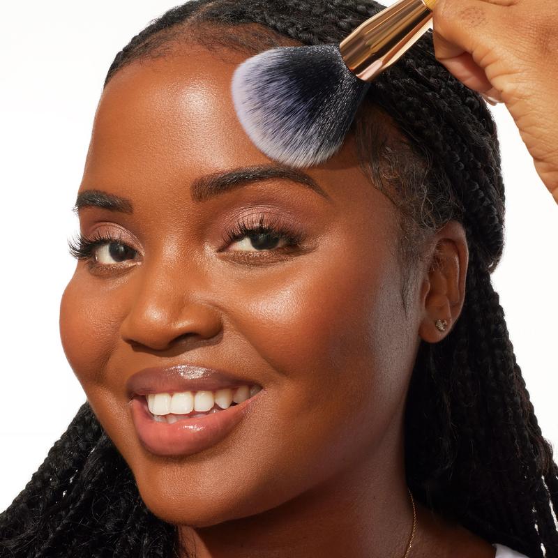 tarte creaseless setting powder & brush