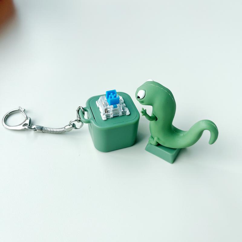 Lizard Button Keychain Press to Make a Sound Relieve Stress Fun Gift ...