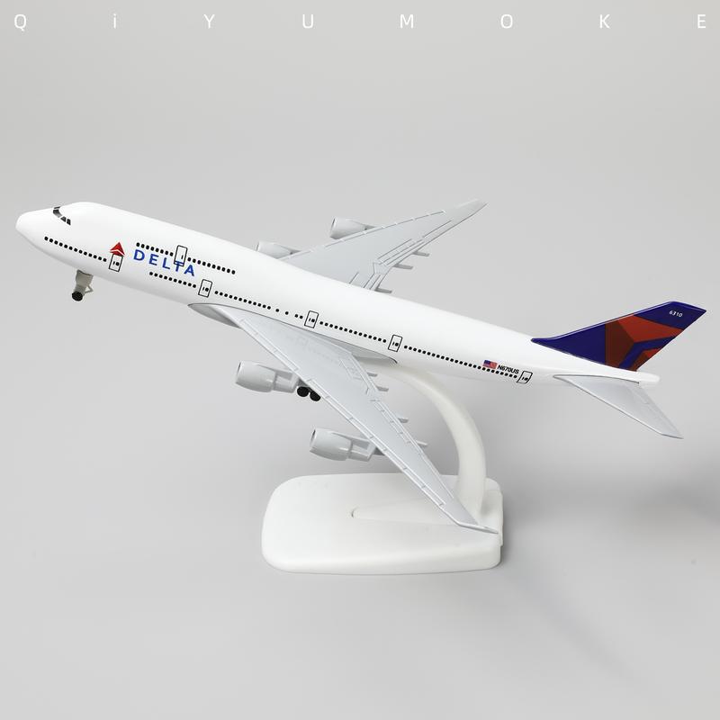 Boeing 747 Delta Airlines 1/300 Diecast Metal Airplane Model with Stand ...