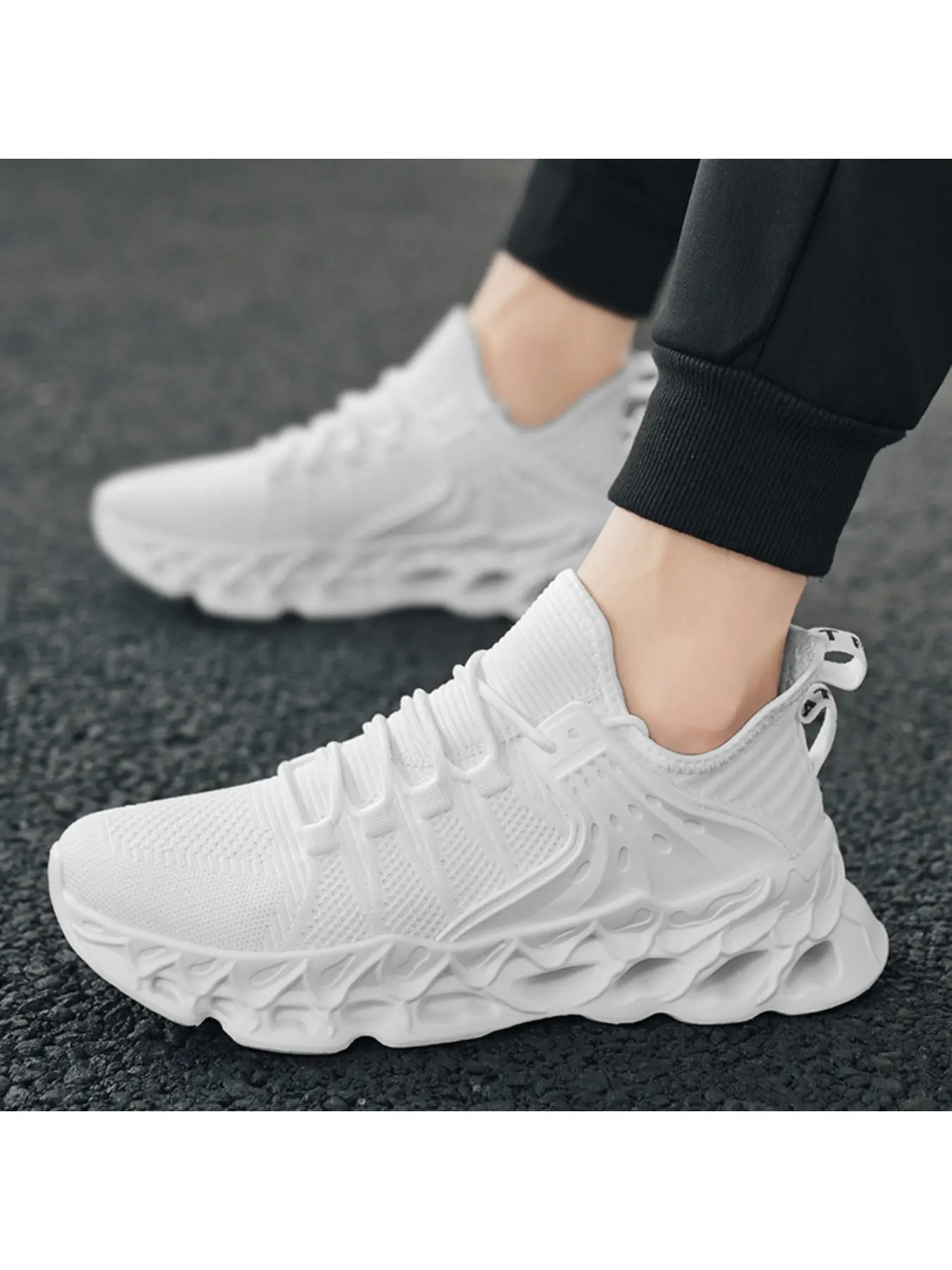 Men's Breathable Flyknit Sneakers, Blade Sole Anti-Slip Athletic ...