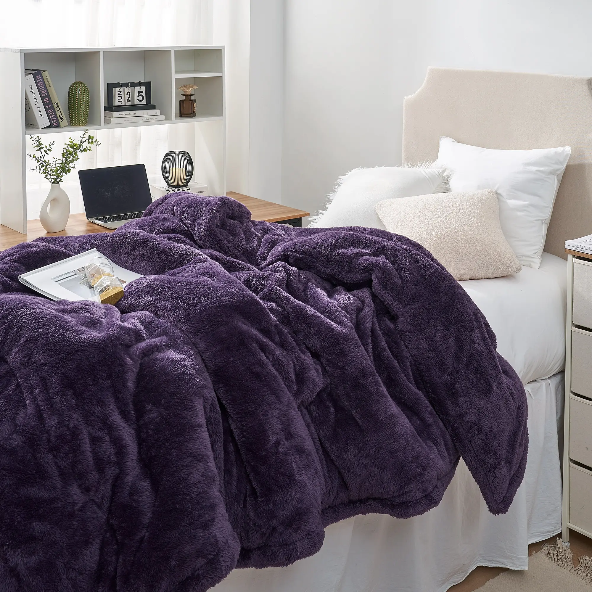 Coma Inducer Oversized Comforter - The Original Plush - Mysterioso ...
