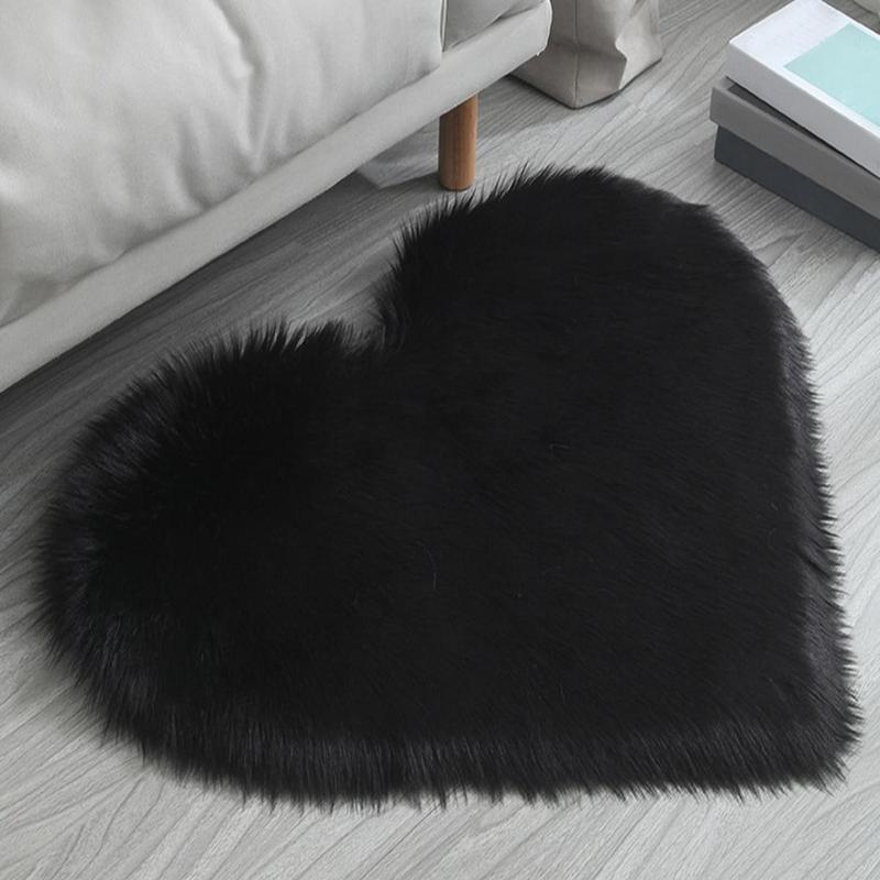 Solid Color Heart Shaped Soft Fuzzy Mat, 1 Count Washable Plush Floor ...