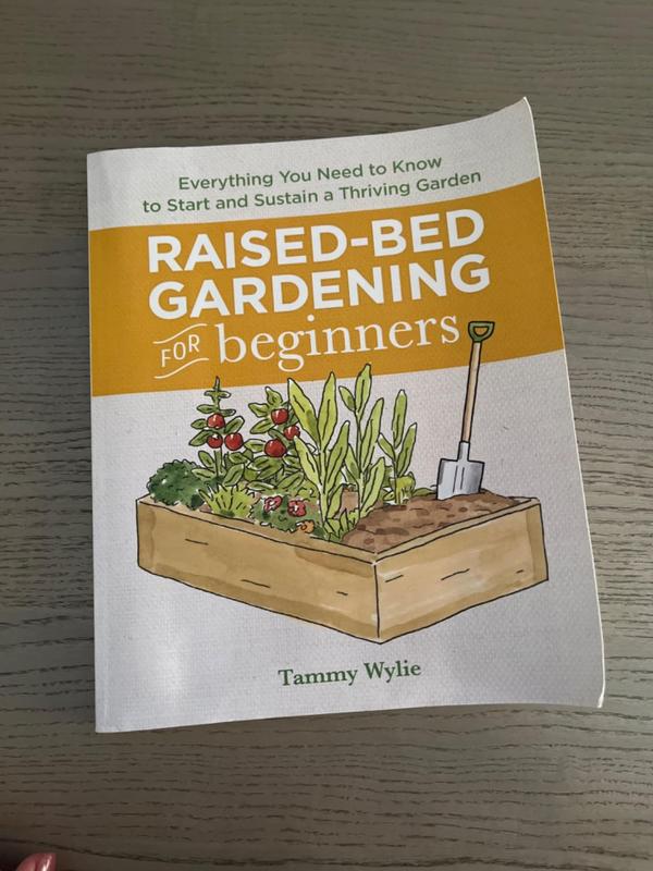 Raised-Bed Gardening for Beginners: Your Guide to Growing ...