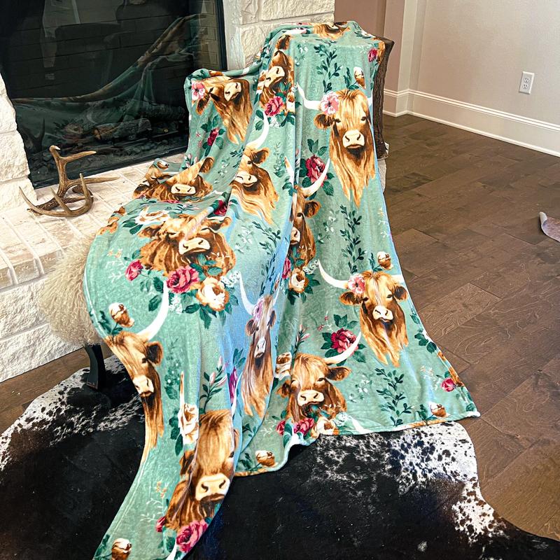 The Priscilla Lightweight Throw Blanket 60"x80 - TikTok Shop
