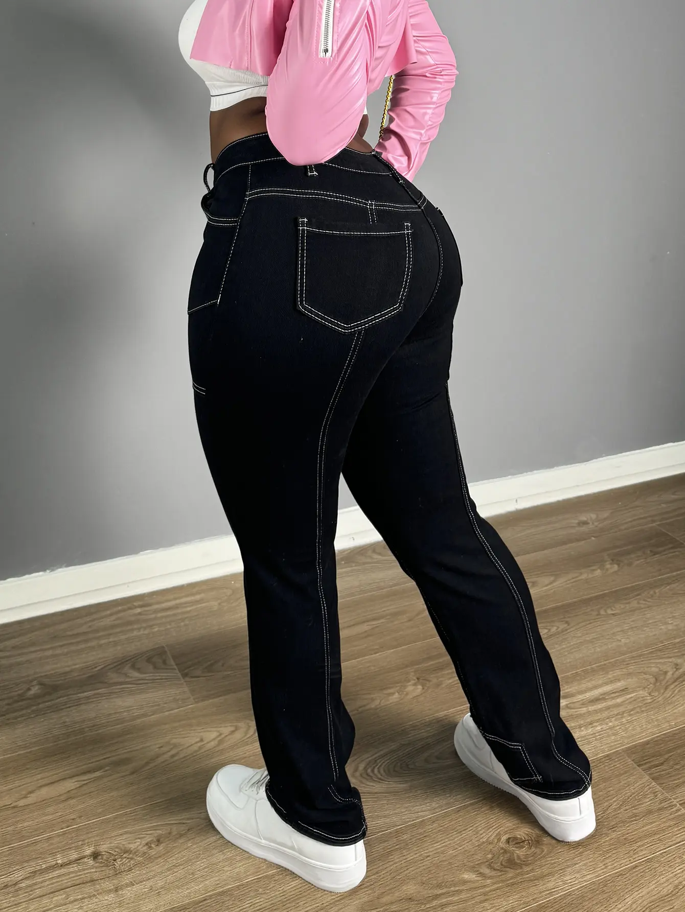 Trendy Women's High - Rise Black Jeans with Contrast Stitching: A Must ...