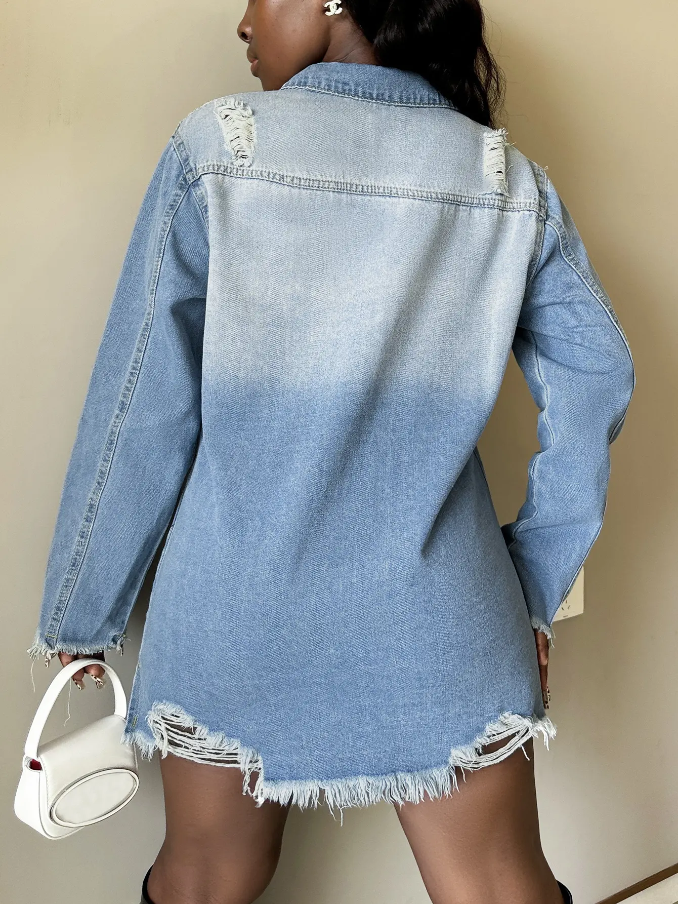 Chic Women's Light Blue Distressed Denim Jacket: Effortlessly Trendy ...
