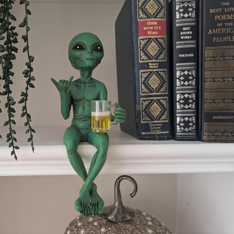 Alien Design Beer Drinking Statue, 1 Box Fun & Humorous Outer Space ...