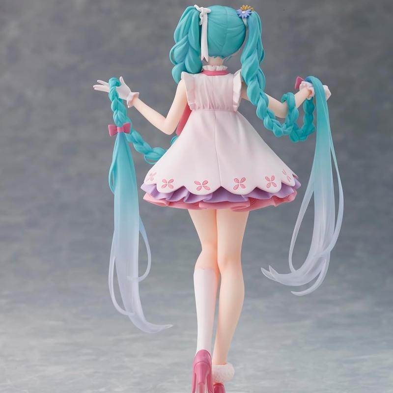 Wonderland Series Hatsune Miku PVC Official Anime Figure Figurine ...