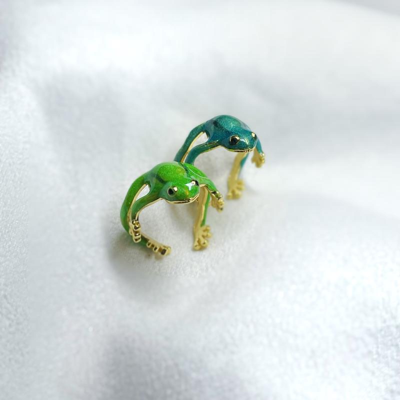 Lucky Leap Frog Ring - Energy Symbol for Couples or Friendship, Stylish ...